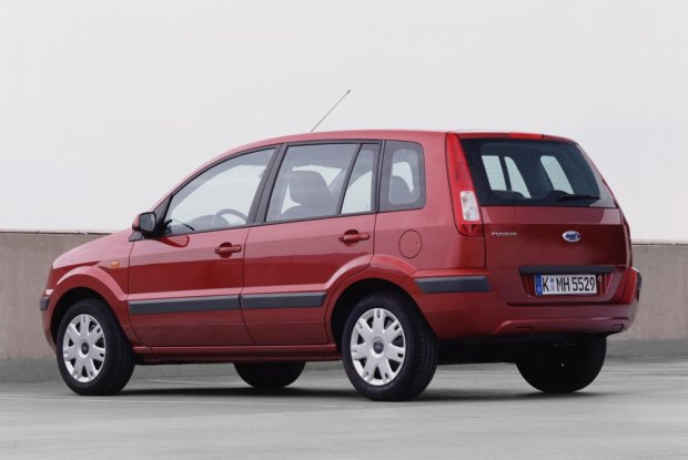 Ford Fusion technical specifications and fuel economy